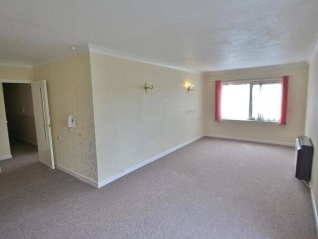 2 bedroom retirement property for rent in Beehive Lane, Home Heather House, IG4