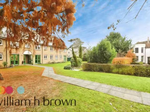 2 bedroom retirement property for rent in Cedar Avenue, CHELMS.
