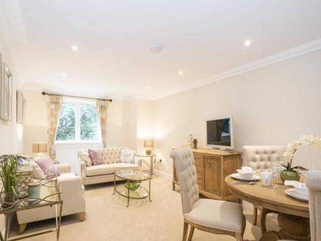 2 bedroom retirement property for rent in FleurdeLis Sandhurst College Town Sandhurst Berkshire