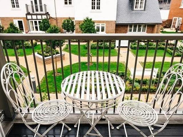 2 bedroom retirement property for rent in Gifford Lea Davenport Close Tattenhall Chester Cheshir