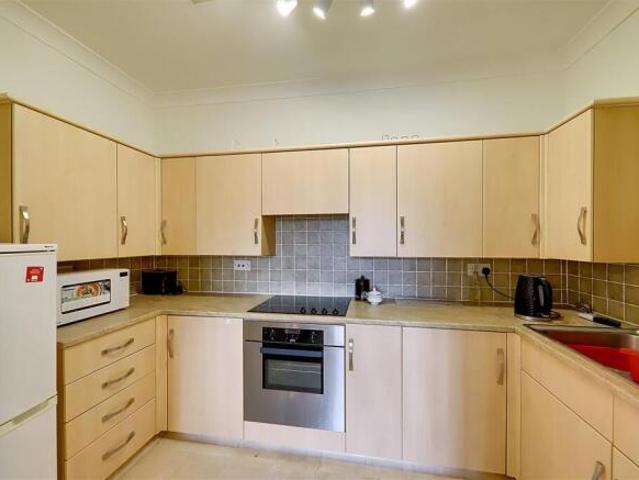 2 bedroom retirement property for rent in Park Road, Worthing, BN11