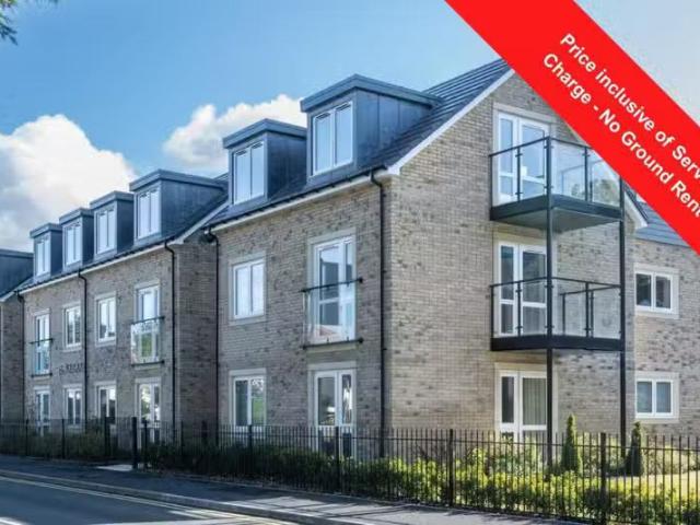 2 bedroom retirement property for rent in Pearce Lodge, Great.