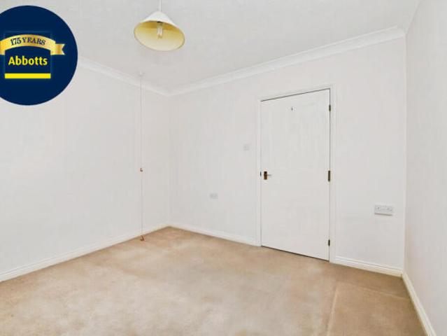 2 bedroom retirement property for rent in Roberts Court, Baddow Road, Chelmsford CM2