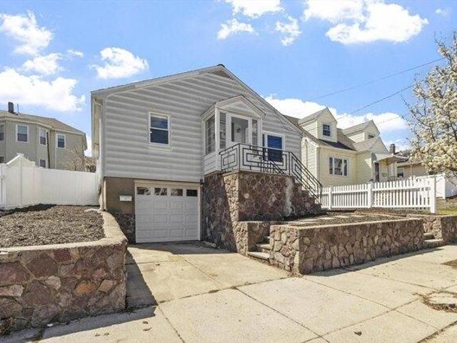 2 bedroom, Revere MA 02151 LS103070685