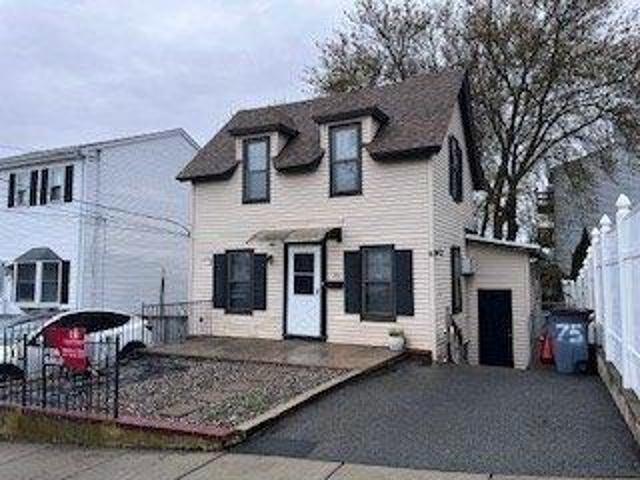 2 bedroom, Revere MA 02151 102285345