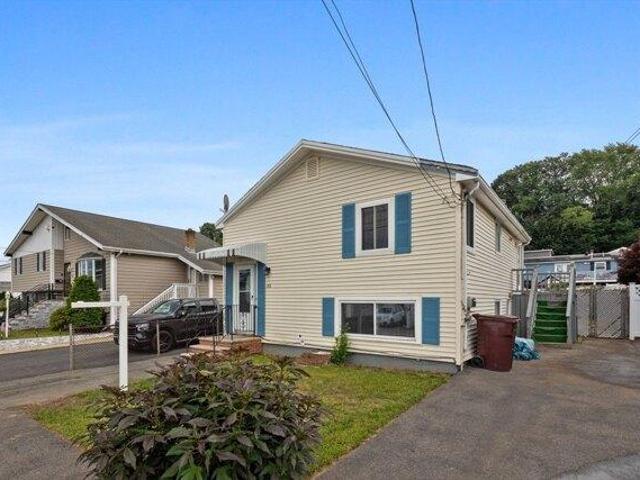2 bedroom, Revere MA 02151 105059055