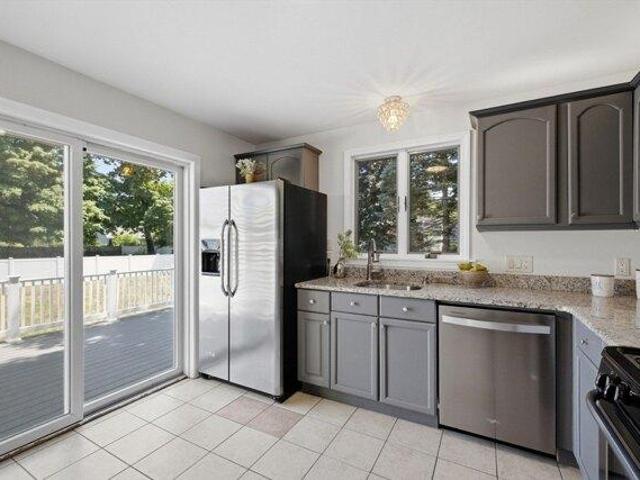 2 bedroom, Reading MA 01867 104409251