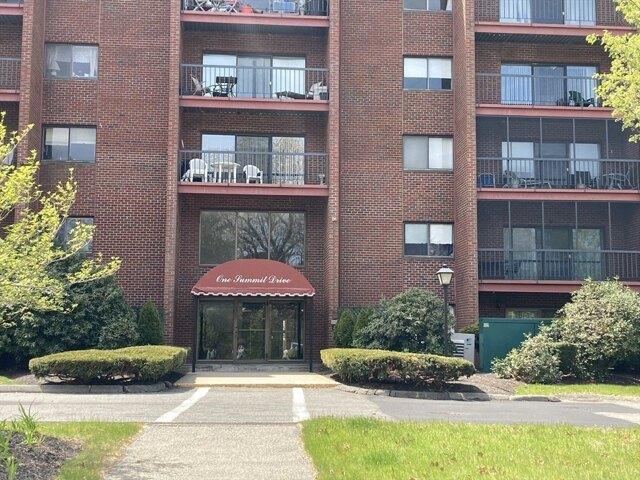 2 bedroom, Reading MA 01867 105096170