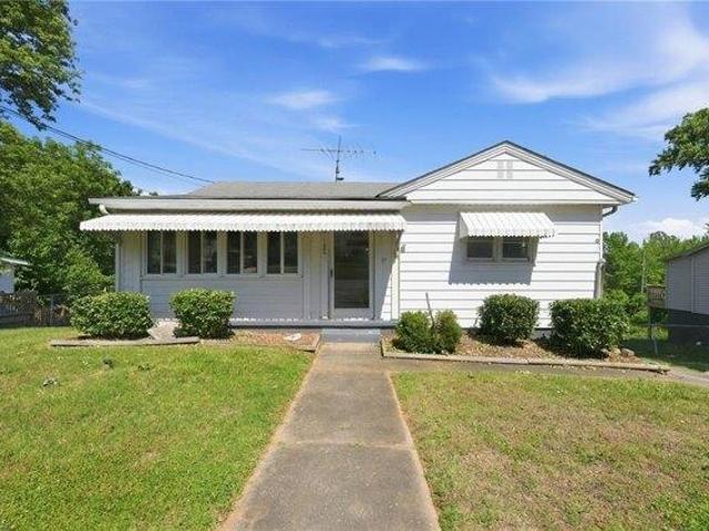 2 bedroom, Reidsville NC 27320 103605427