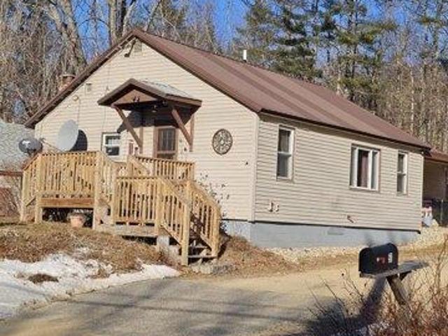 2 bedroom, Rumford ME 04276 102346192