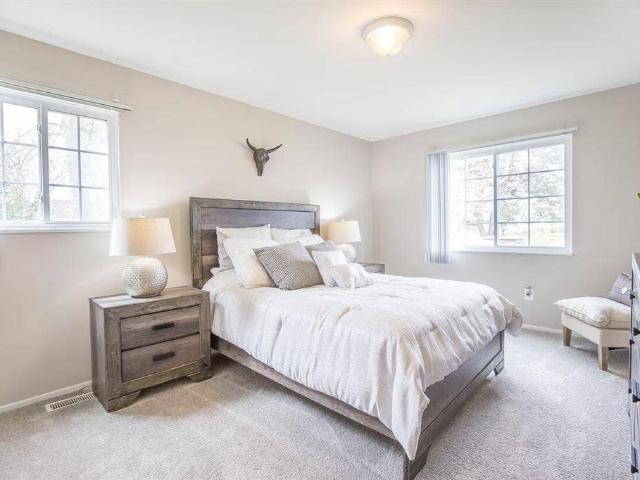 2 bedroom w/ washer & dryer