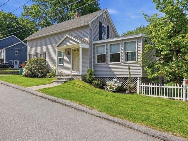 2 bedroom, Woburn MA 01801 102633416