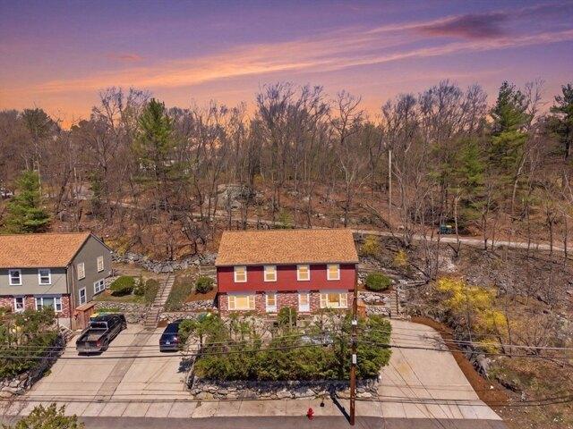2 bedroom, Woburn MA 01801 102635282