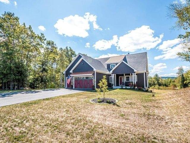 2 bedroom, Wolfeboro NH 03864 102633740
