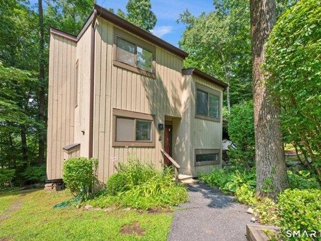 2 bedroom, Woodbury CT 06798 105159924