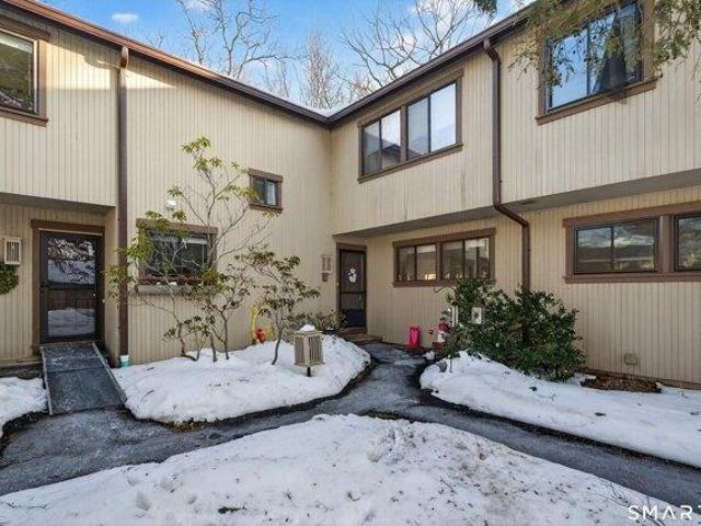 2 bedroom, Woodbury CT 06798 102558924