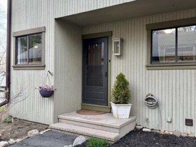2 bedroom, Woodbury CT 06798 102708147