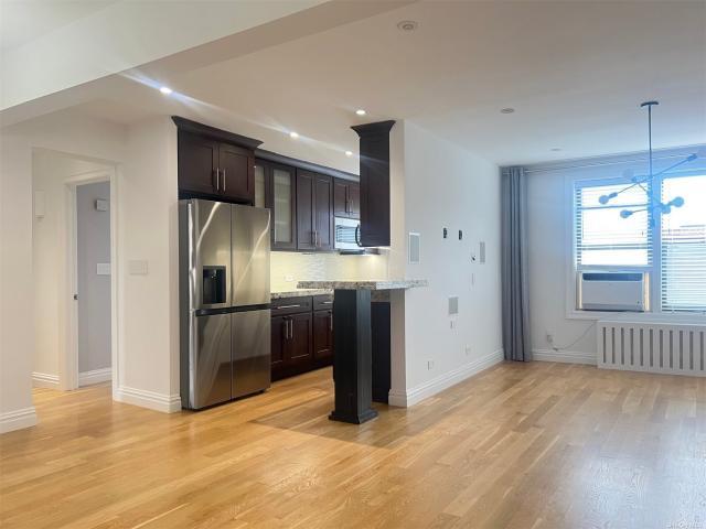 2 bedroom, Woodhaven NY 11421 72692002