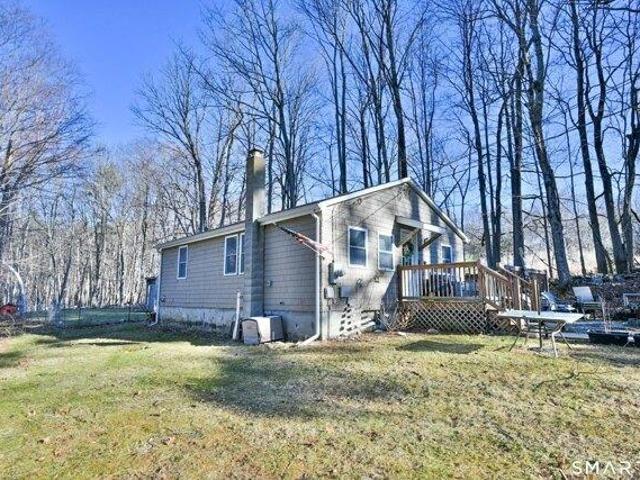 2 bedroom, Woodstock CT 06281 LS102479703
