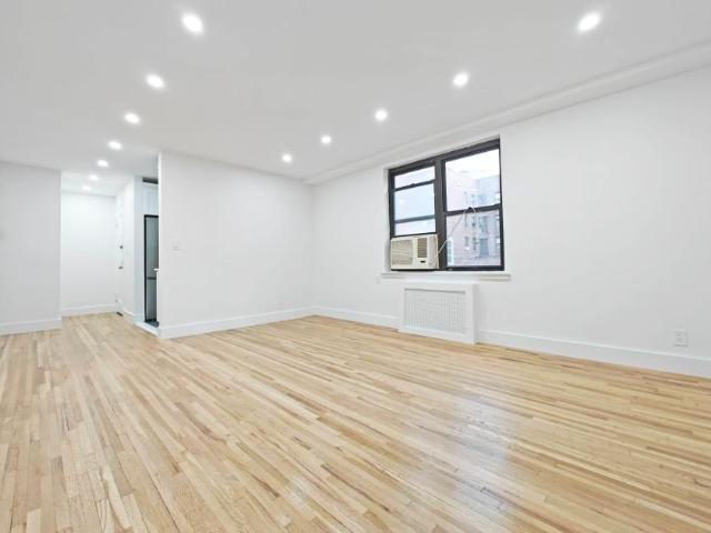 2 bedroom, Woodside NY 11377 104477181