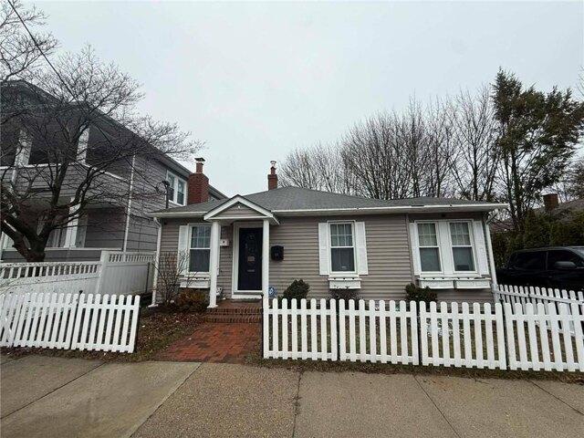 2 bedroom, Woonsocket RI 02895 102342355