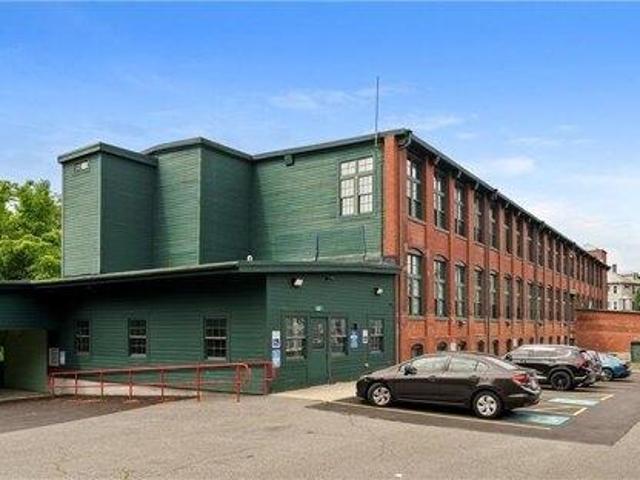 2 bedroom, Woonsocket RI 02895 103037293