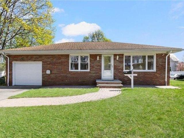 2 bedroom, Woonsocket RI 02895 104788722