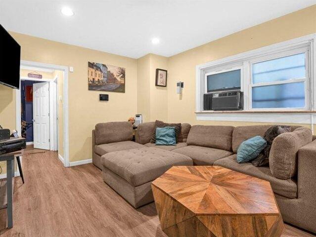 2 bedroom, Woonsocket RI 02895 105094967