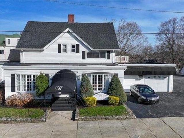 2 bedroom, Woonsocket RI 02895 LS103019394