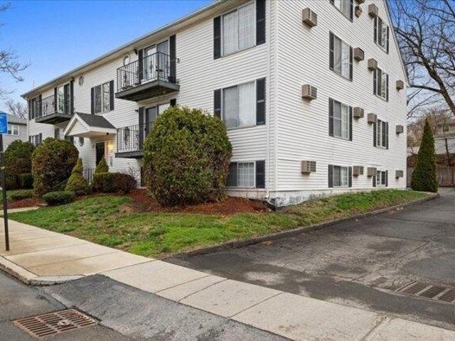 2 bedroom, Worcester MA 01604 102591942
