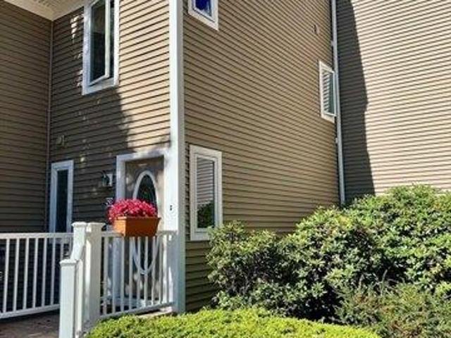 2 bedroom, Worcester MA 01604 102633922