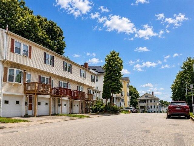 2 bedroom, Worcester MA 01604 104480373