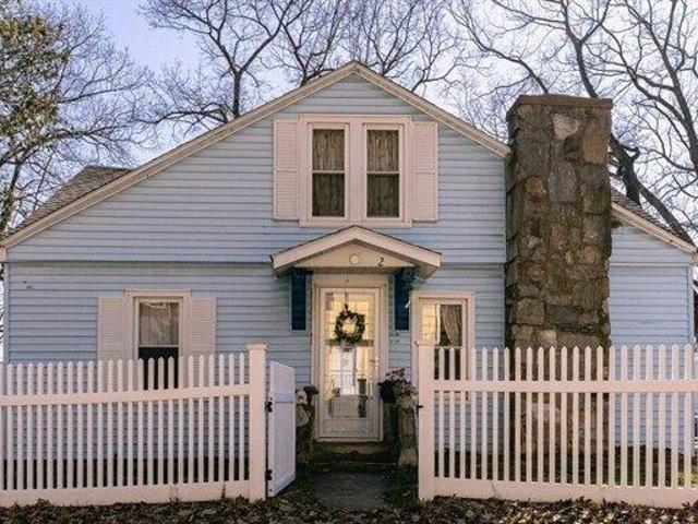 2 bedroom, Worcester MA 01605 102156180