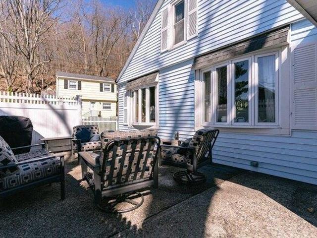 2 bedroom, Worcester MA 01605 103223372