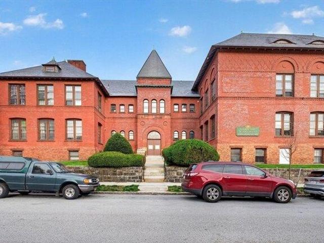 2 bedroom, Worcester MA 01605 103848735