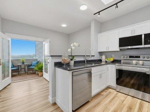 2 bedroom, Worcester MA 01605 103888622