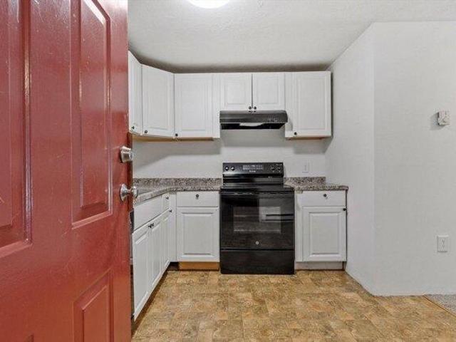 2 bedroom, Worcester MA 01605 105105695
