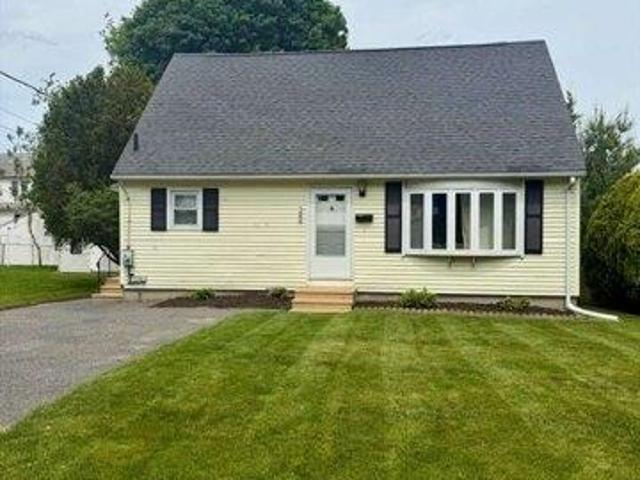 2 bedroom, Worcester MA 01606 103128355