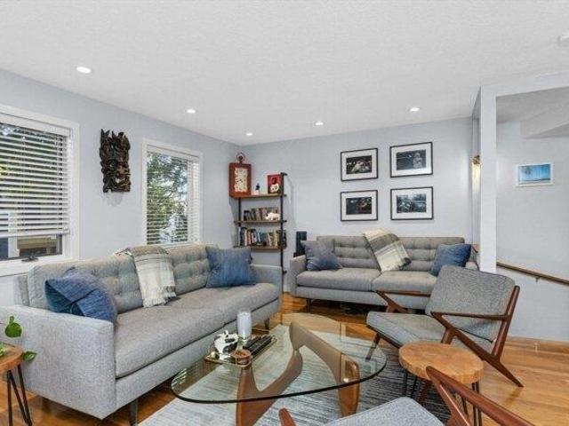2 bedroom, Watertown MA 02472 102475714
