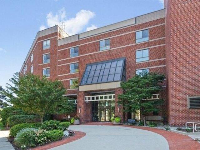 2 bedroom, Watertown MA 02472 104568065