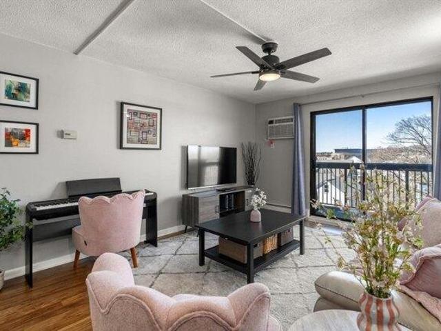 2 bedroom, Watertown MA 02472 104569098