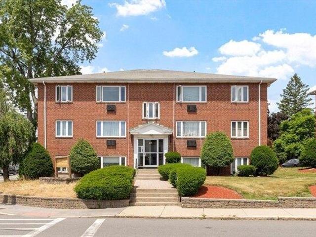 2 bedroom, Watertown MA 02472 104569407