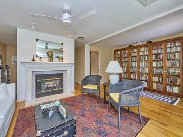 2 bedroom, Watertown MA 02472 104605334