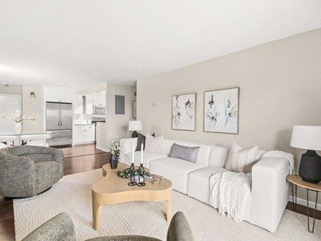 2 bedroom, Watertown MA 02472 104921488