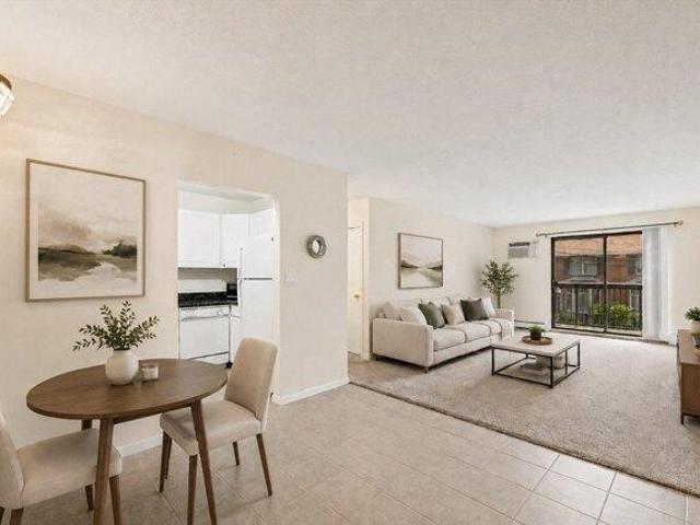 2 bedroom, Watertown MA 02472 105093191