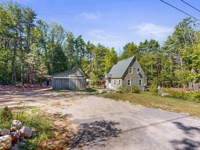 2 bedroom, Waterboro ME 04061 LS102708156