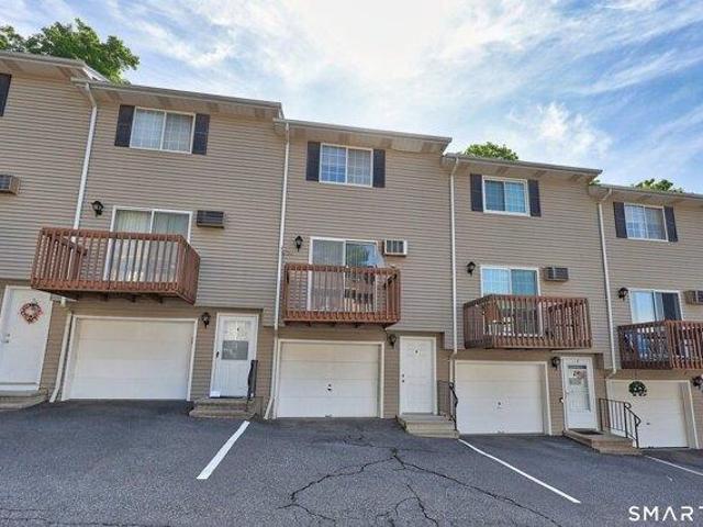 2 bedroom, Waterbury CT 06705 104514565