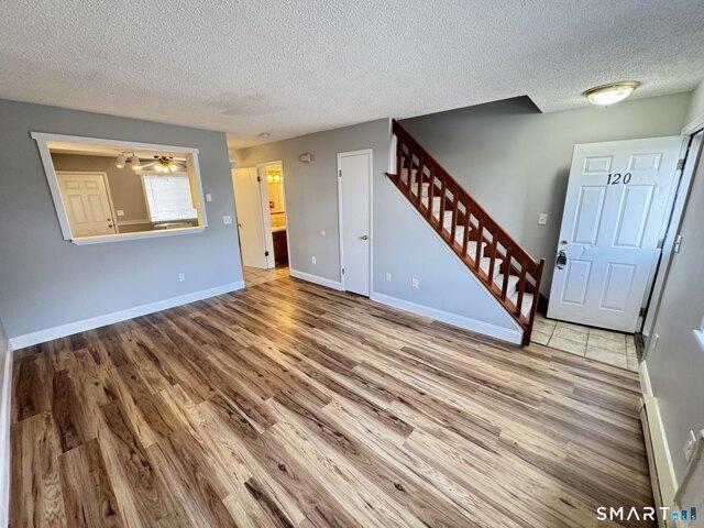 2 bedroom, Waterbury CT 06705 104835893