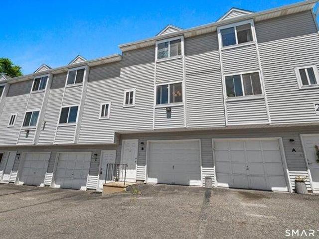 2 bedroom, Waterbury CT 06706 104445213