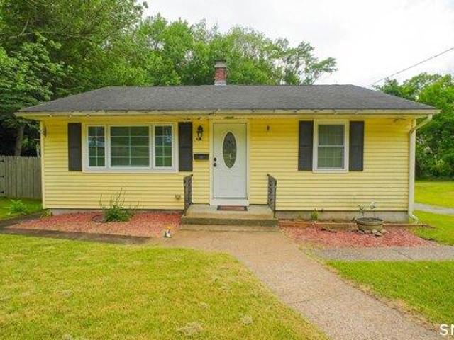 2 bedroom, Waterbury CT 06708 104760232